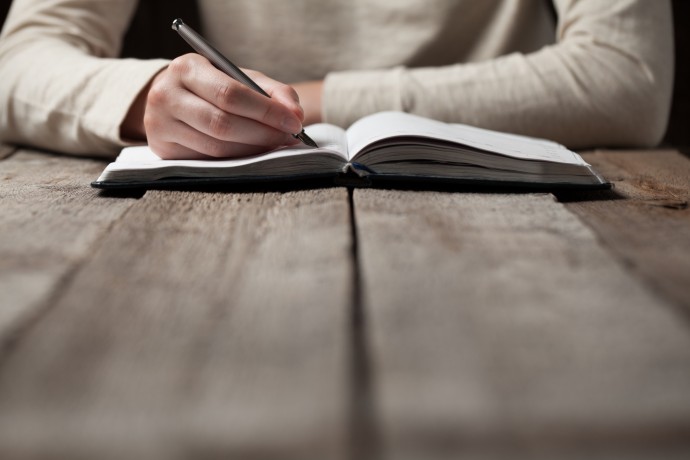 Why Everyone Should Write a Journal — And How to Start - Early To Rise